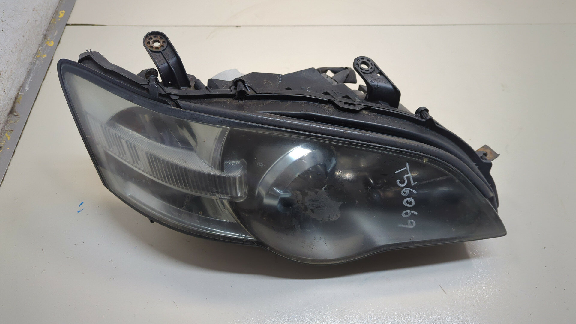 Фара (передняя) правая Subaru Legacy Outback (B13) Б/У