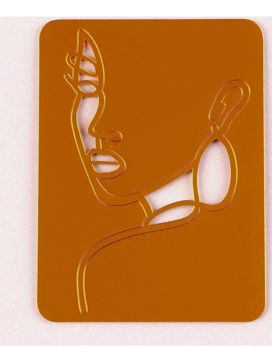 Топпер для украшения торта девушка с сережкой