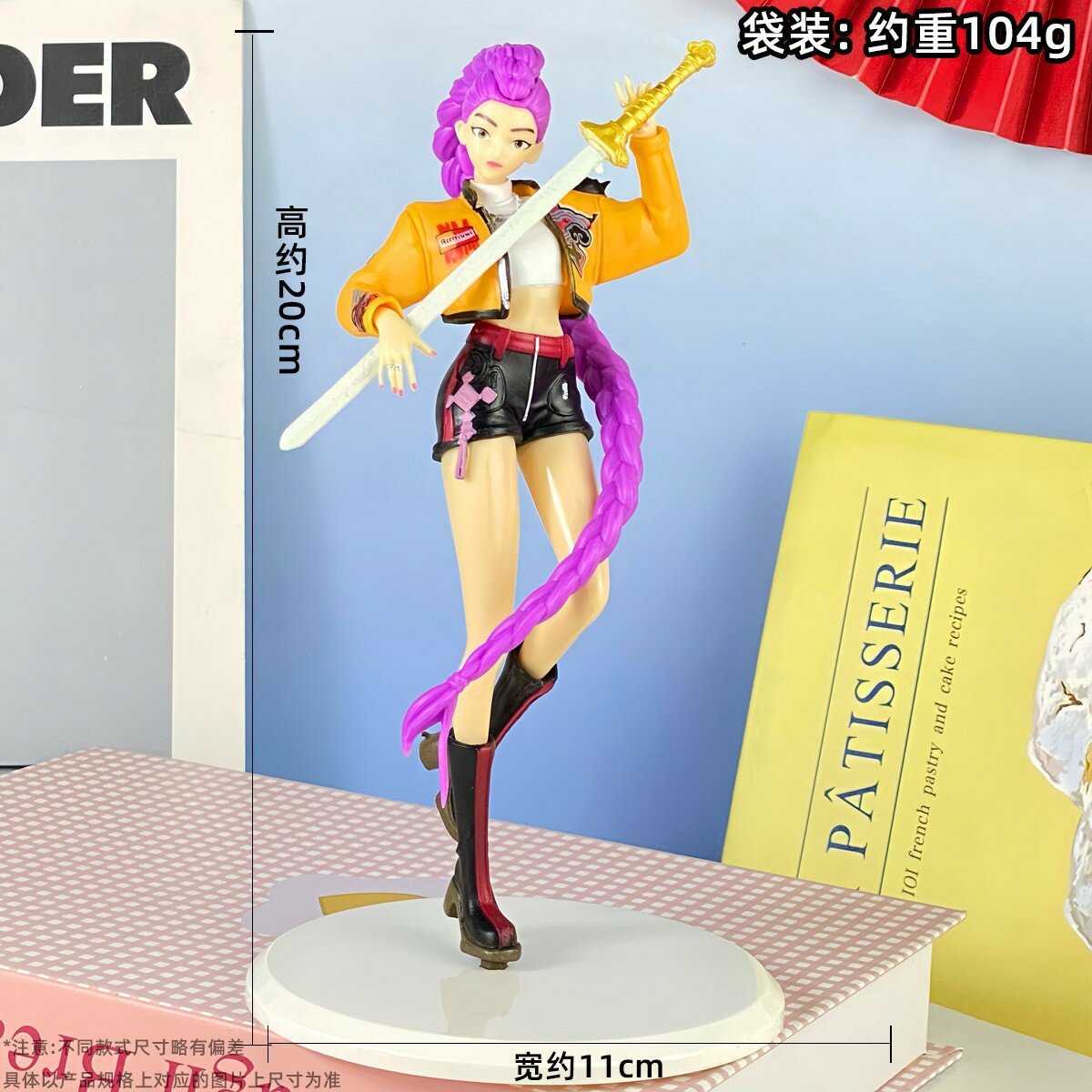 Красивые фигурки девушек: Хацунэ Мику, Фрилиан, Китагава, куклы-саваны: Локи, Сидзуку Куроэ и Елена.