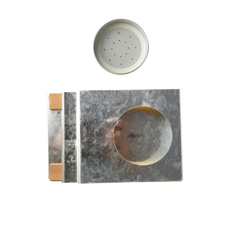 Инструменты для пчеловодства, пчелиный инвентарь, улей, дверца гнезда, поилка, питьевой фонтанчик