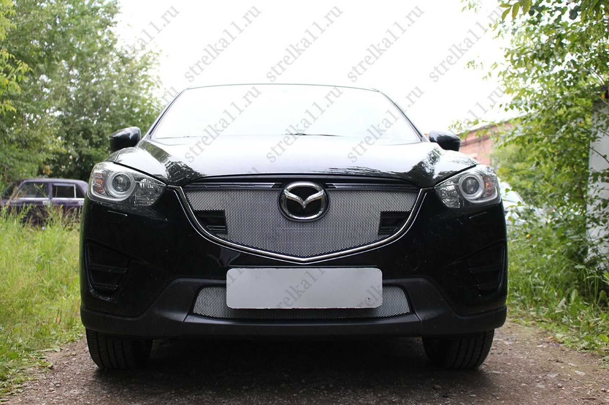 Защитная сетка радиатора с окантовкой и защелками для Mazda CX-5 2015-2017 (I рестайлинг), 2шт, с ПТ, хром