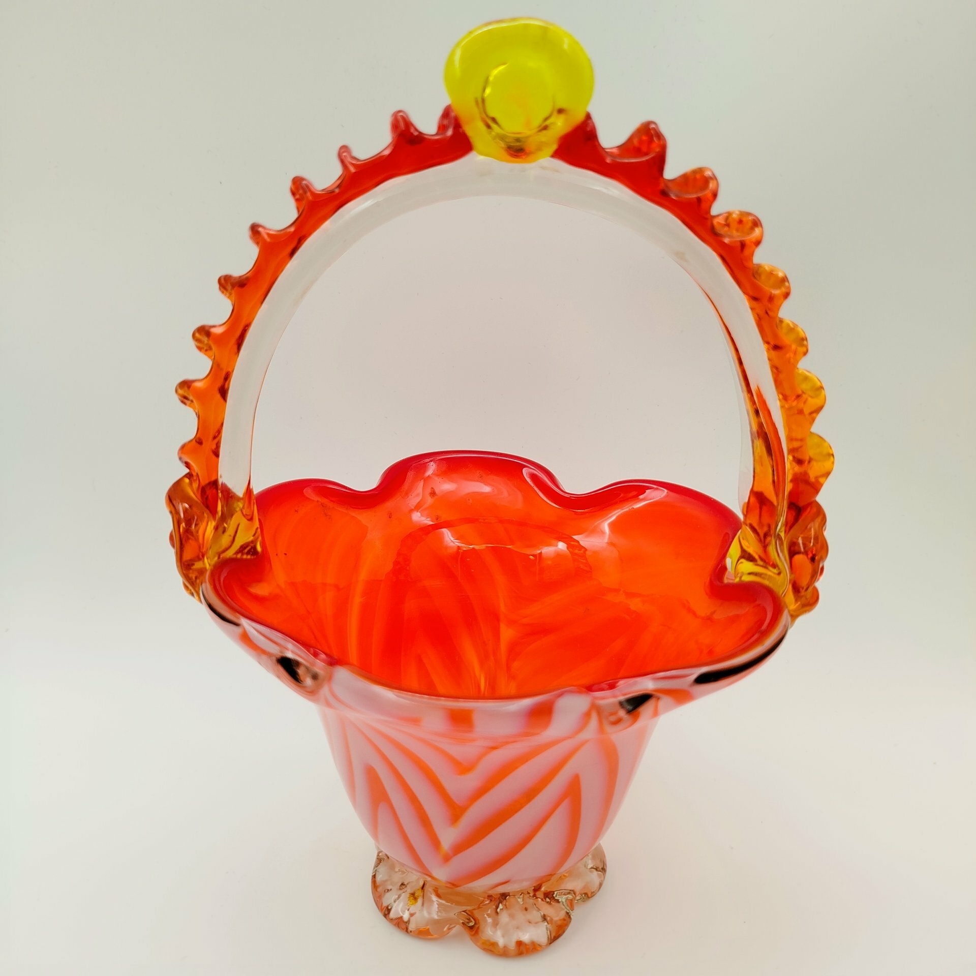 Конфетница "Корзиночка", стекло, (сульфидно-цинковое), гутная техника