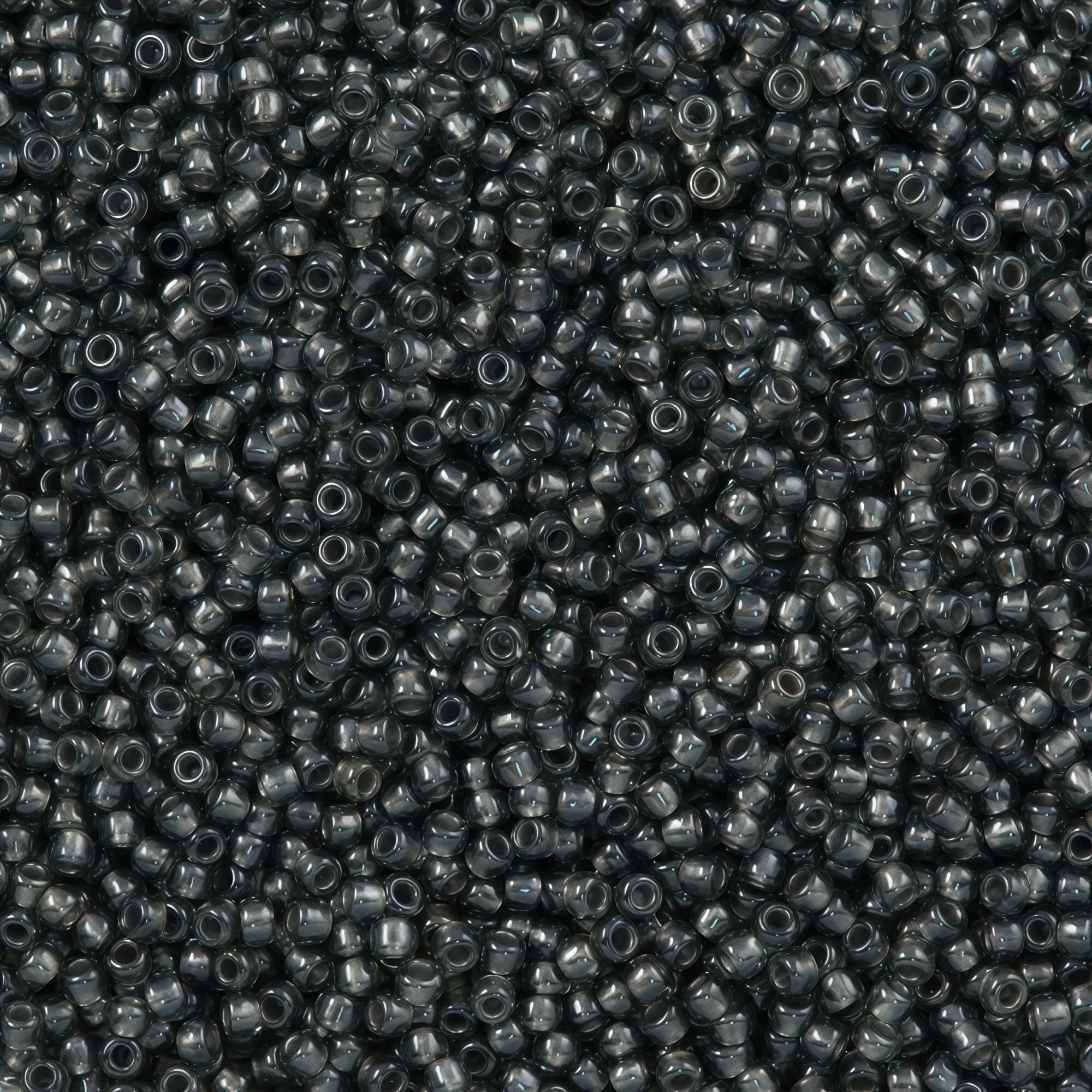 Бисер TOHO круглый, размер 8/0, цвет #282 (Окрашенный изнутри, глянцевый хрусталь/воронёная сталь, 10 грамм