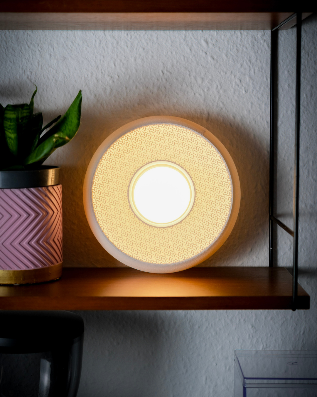 Настенный дизайнерский светильник OBJECT314 Infill Lamp, беспроводной, с магнитной лампочкой и пультом, RGB, белый.