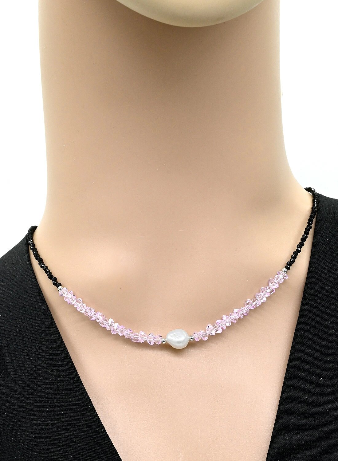 Чокер, шпинель