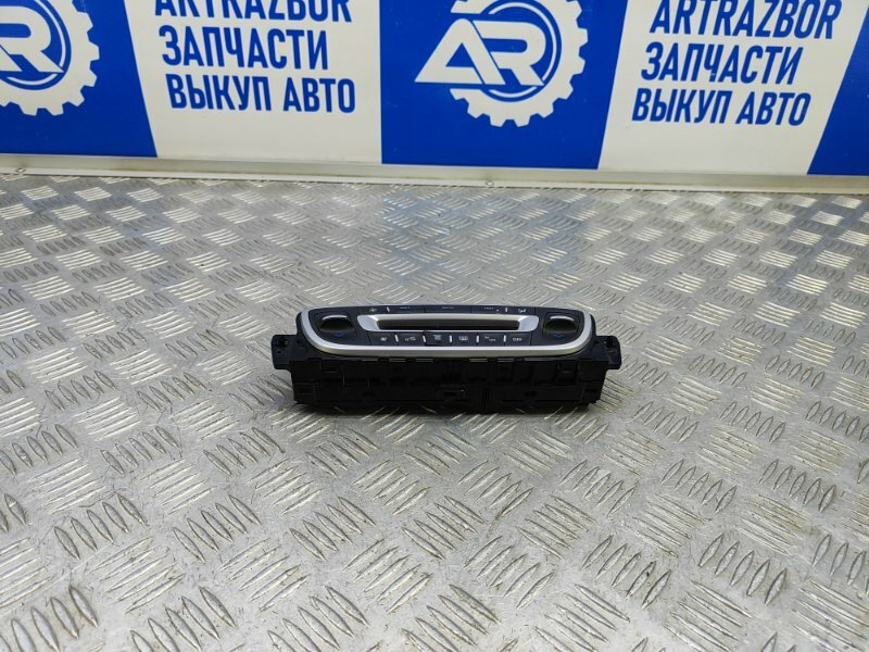 Б/У Блок управления печкой Renault Fluence / Рено Флюэнс 1.6 K4M838 106 Л.С 2010