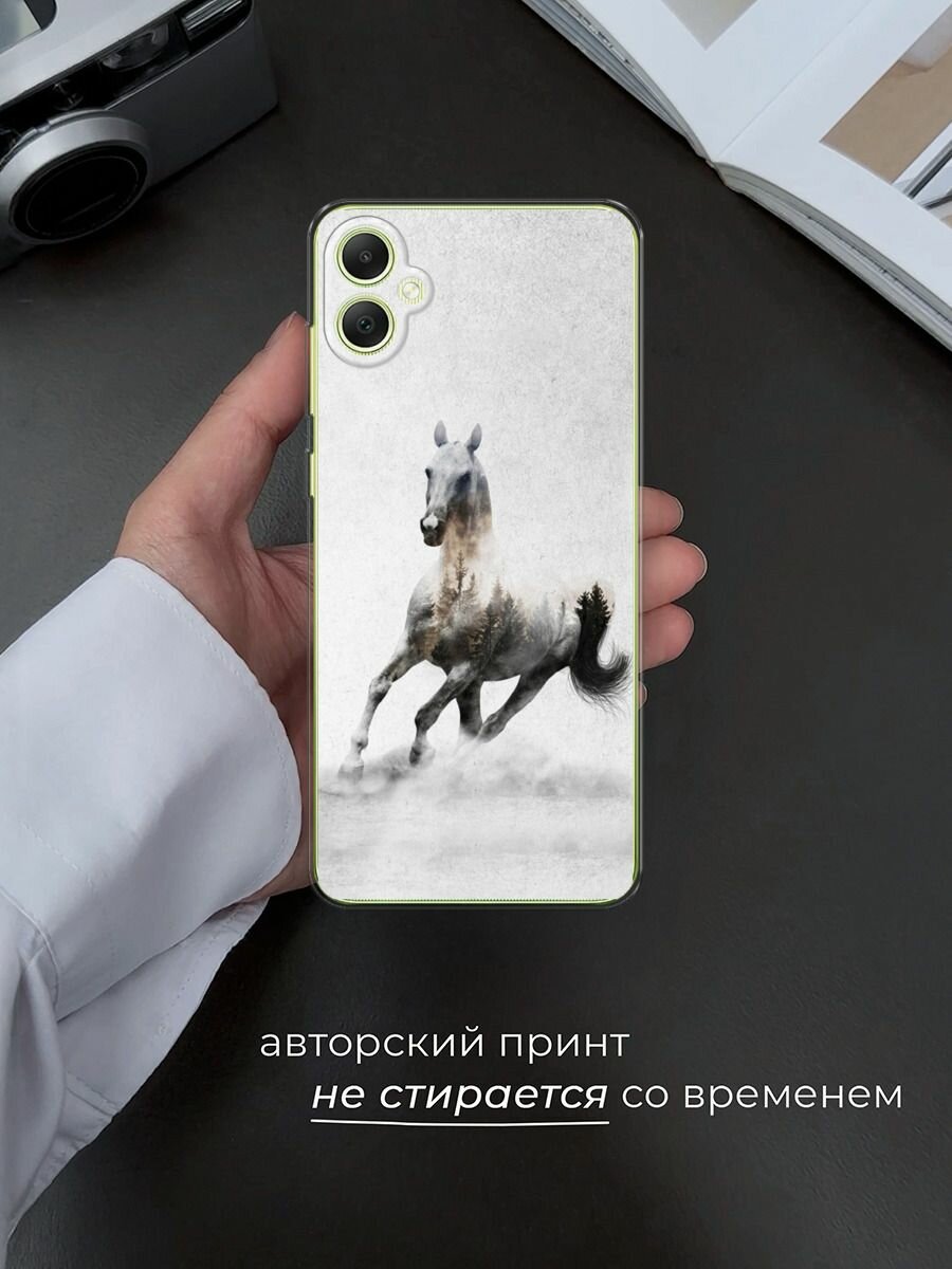 Чехол на Samsung Galaxy A05 / Самсунг Галакси A05 с принтом "Лошадь лес" — фото 1
