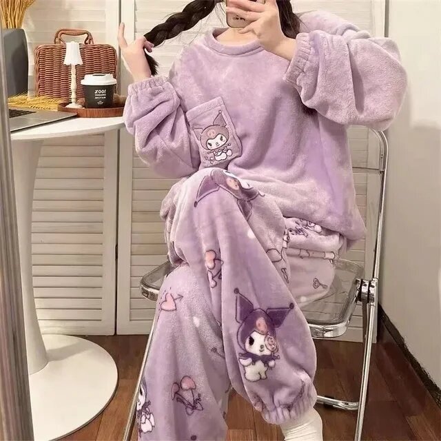 Новый пижамный комплект Sanrio Kuromi, женский, зимний, теплый, плюшевый, милый, пижама с принтом, домашняя одежда с героями мультфильмов, подарок на День святого Валентина, мягкий, Размер: M (35-43 кг)