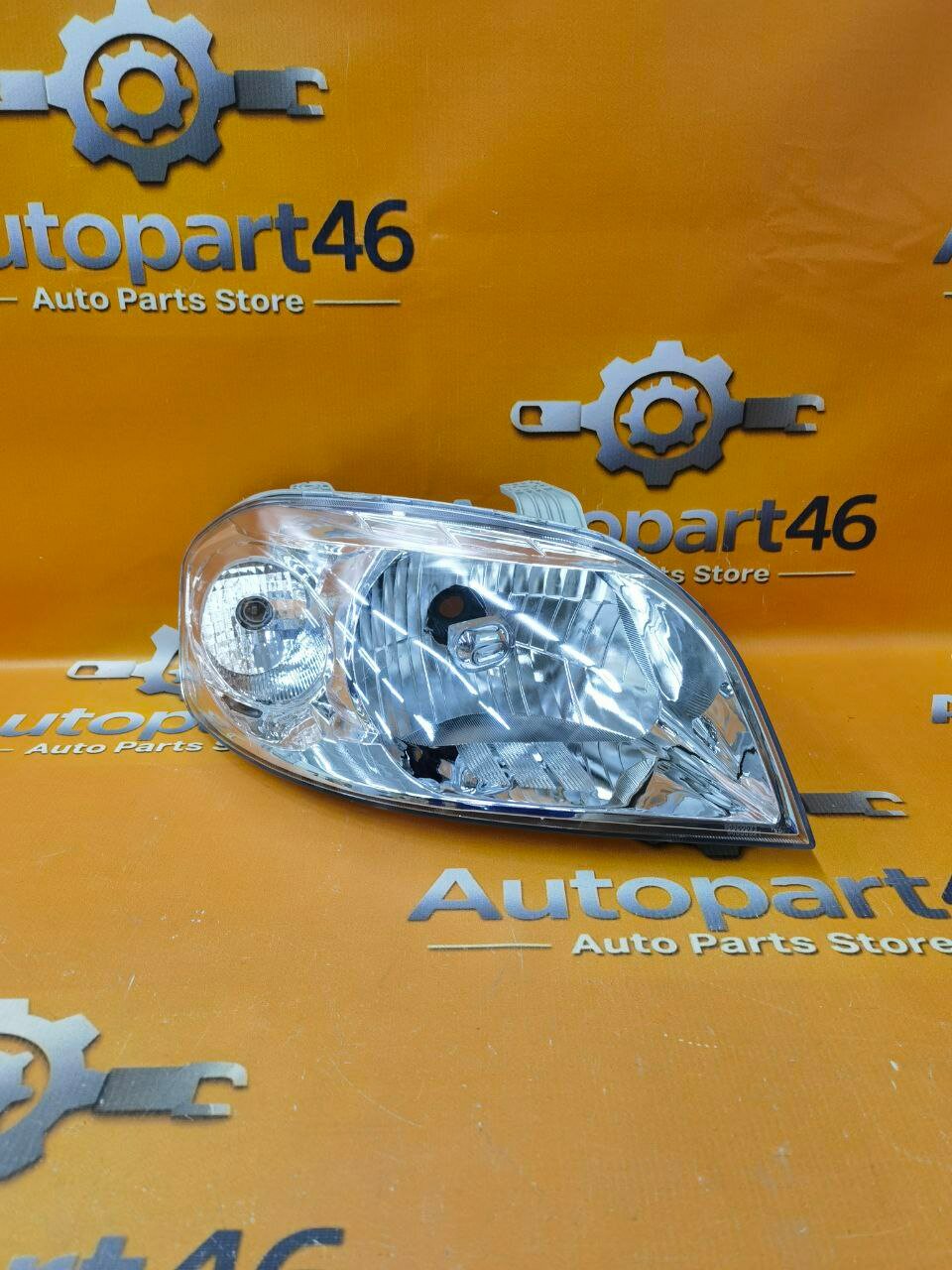 Фара левая Шевроле Авео Т 250 Chevrolet Aveo седан с корректором