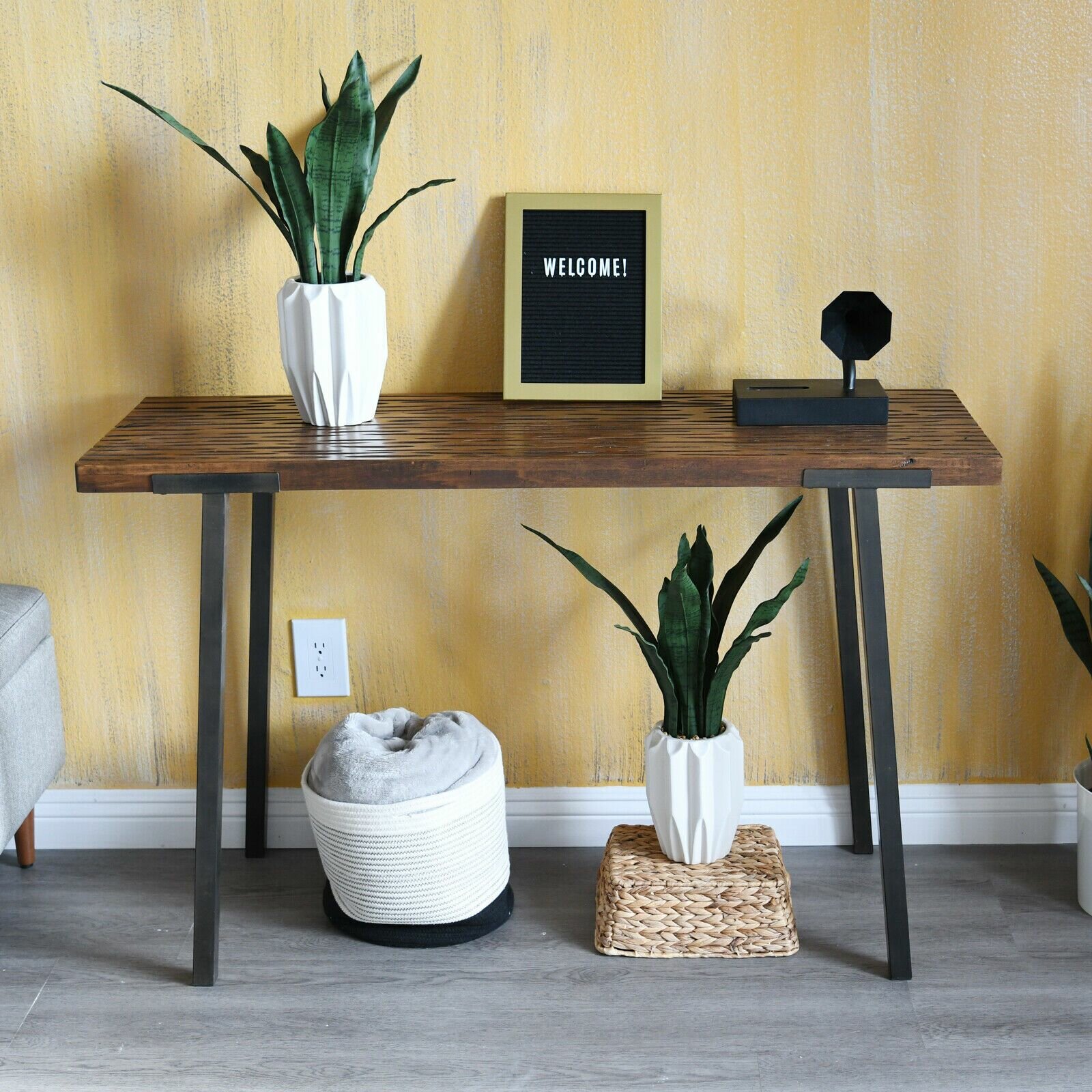 Журнальный стол