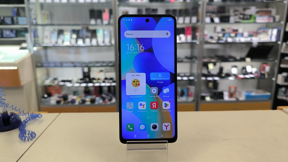 Смартфон TECNO Spark 10 Pro 4/128 Gb, Dual nano SIM, Starry black б/у ,уценка