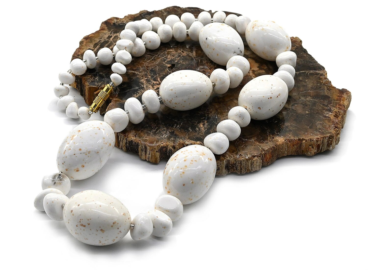 Бусы, кахолонг