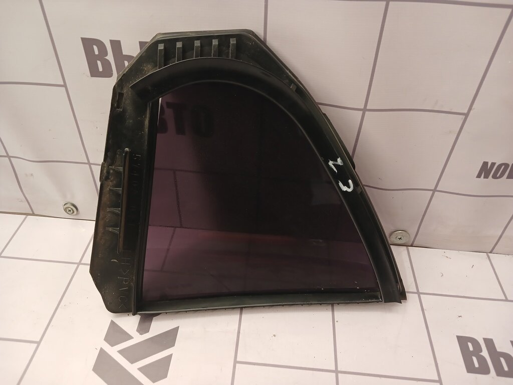 Стекло двери задней левой (форточка) Mitsubishi Lancer 10 CX CY 07-17