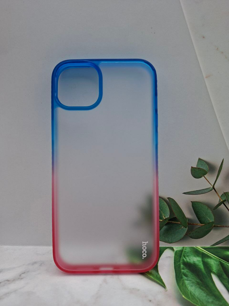 Пластиковый чехол на iPhone 14 Plus защитный