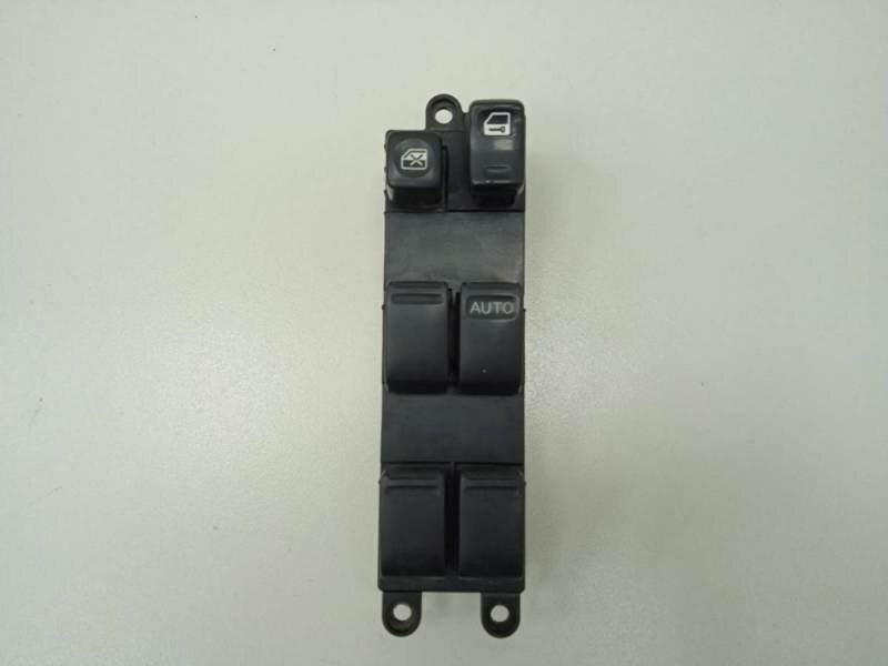 Блок управления стеклоподъемниками Nissan Cefiro A33 1998-2003