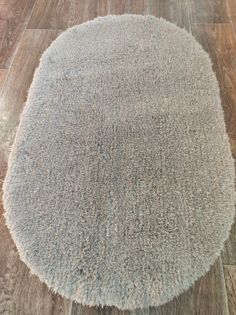 Ковер натуральный шерстяной ручной работы однотонный овальный тонкая нитка очень нежный и теплый размер 70 на 110