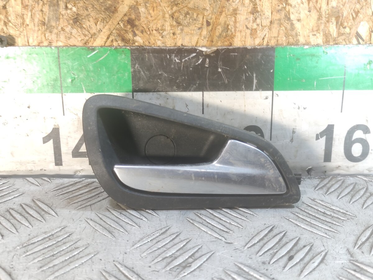 Ручка двери внутренняя задняя правая FORD Focus 2011-2019 1746825