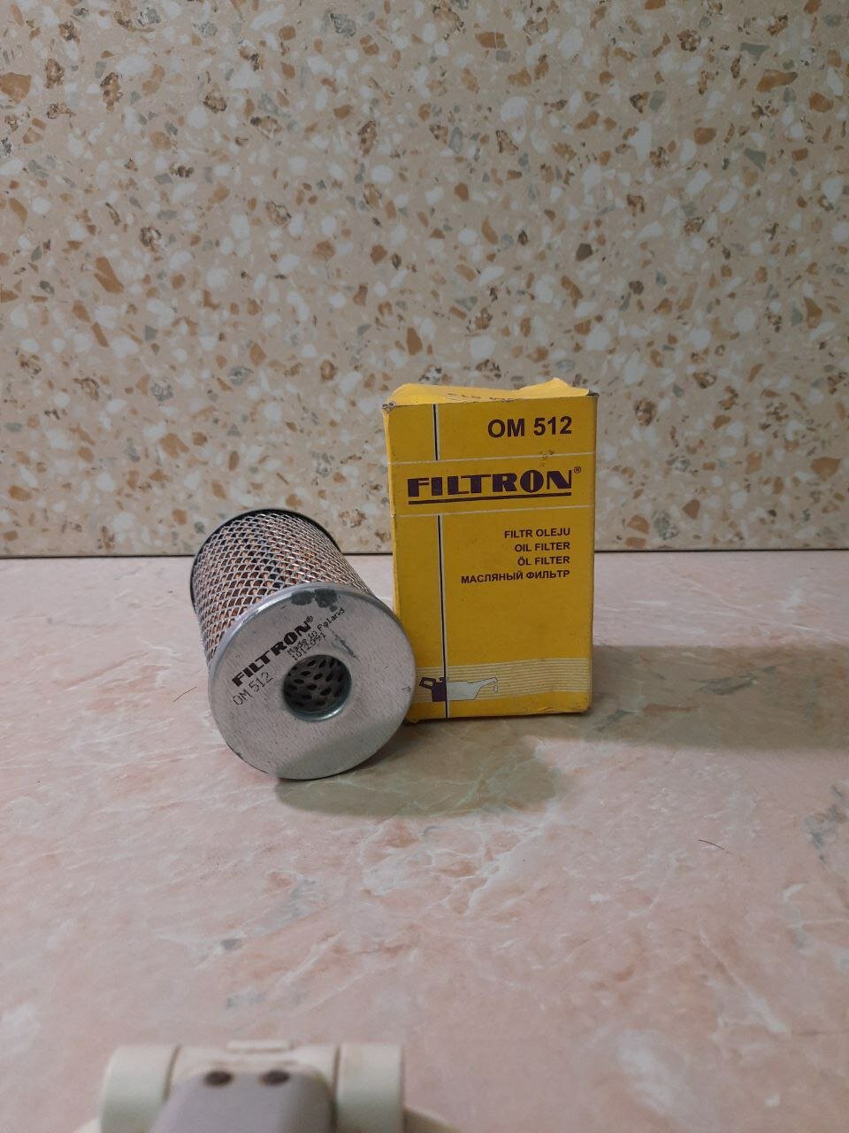 Фильтр масляный DAF IVECO MAN MERCEDES SCANIA VOLVO насоса ГУРа FILTRON OM512