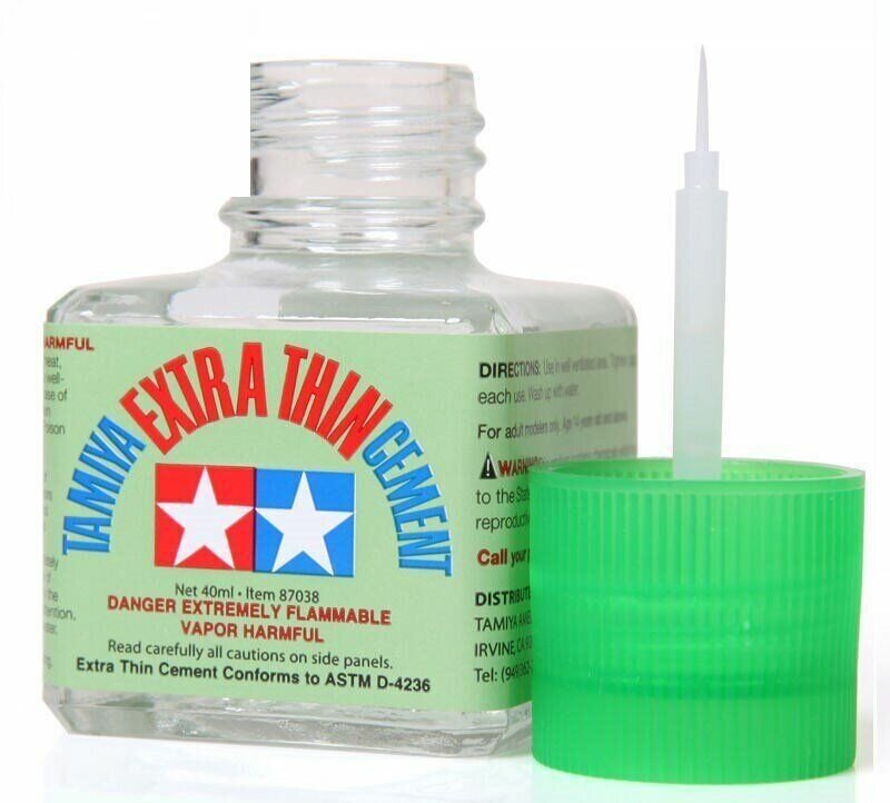 Клей для сборных моделей