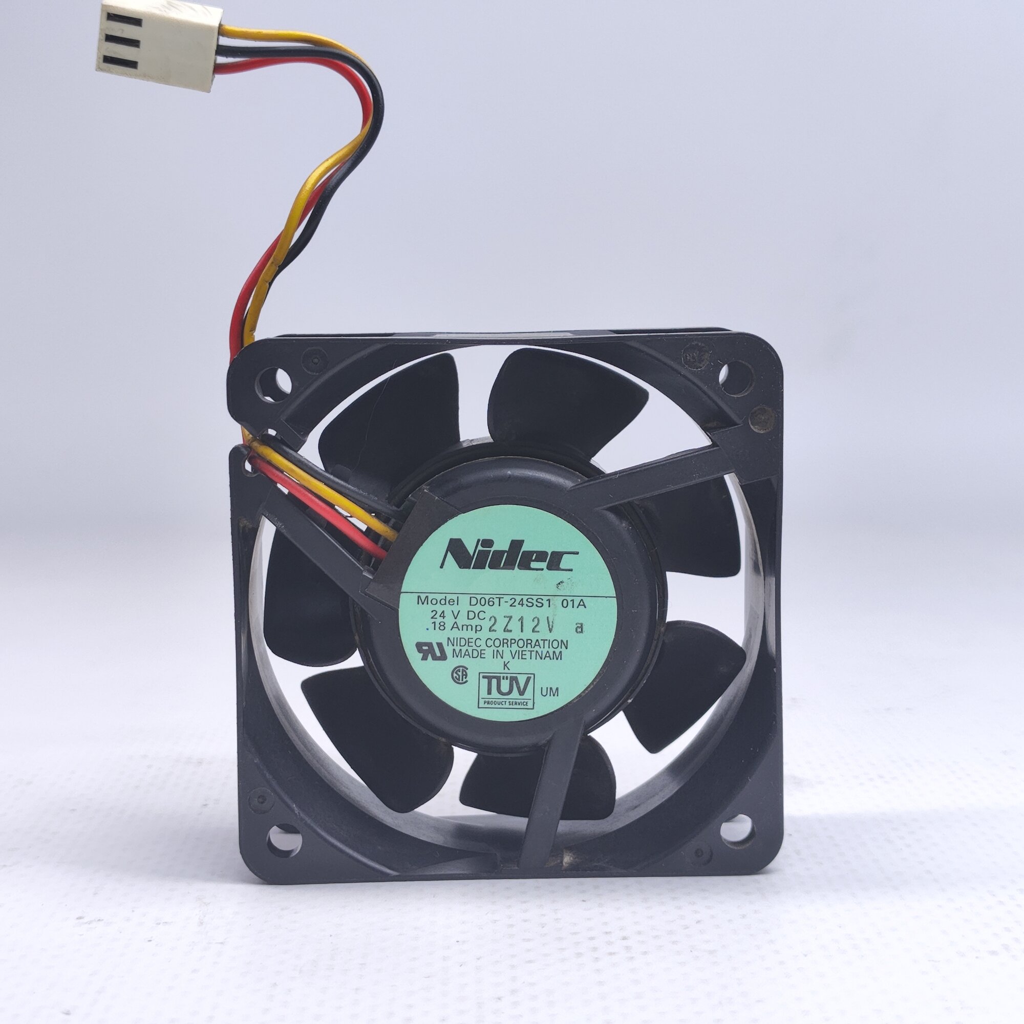 Nidec D06T-24SS1 / Вентилятор серверный