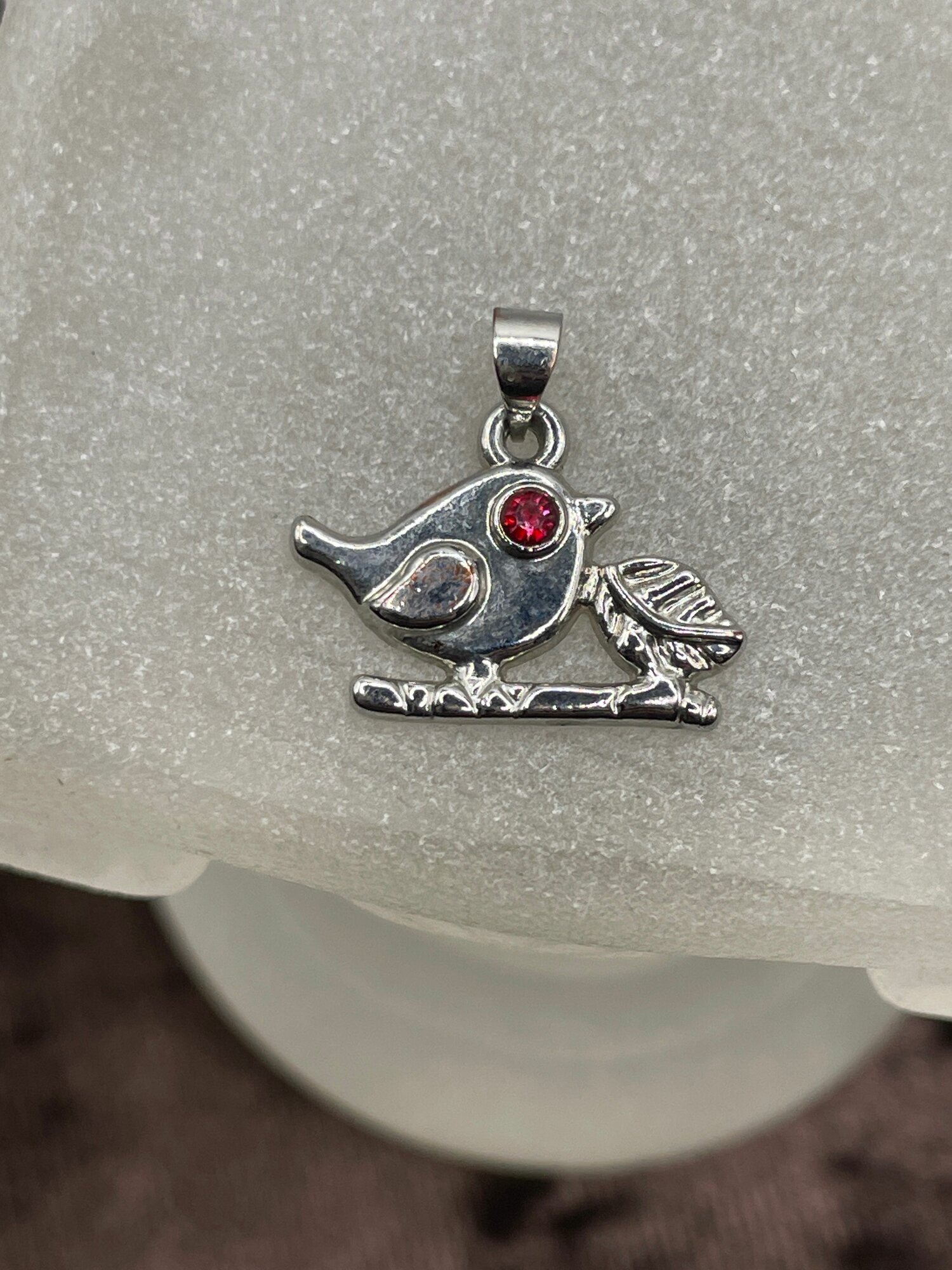 Винтажный кулон подвеска, птичка на веточке