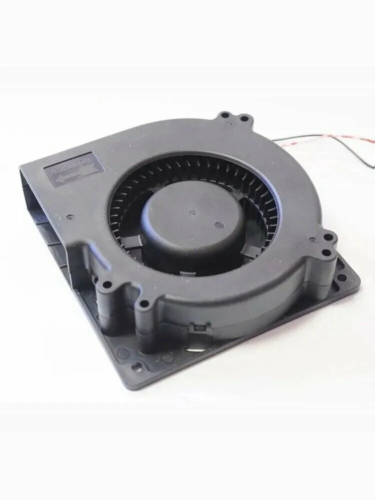 Вентилятор радиальный центробежный 120х120х32мм 12Вольт