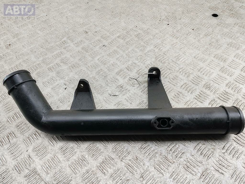 Патрубок интеркулера Volkswagen Crafter