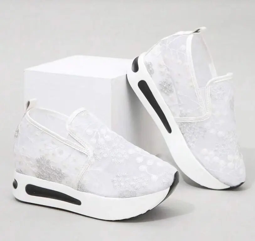 Кроссовки A36