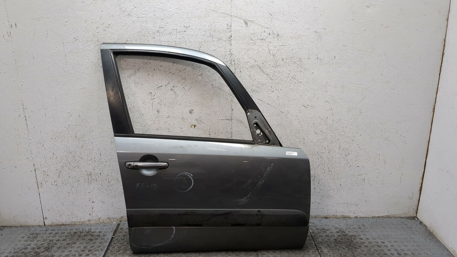 Дверь боковая (легковая) правая передняя Suzuki SX4 Б/У