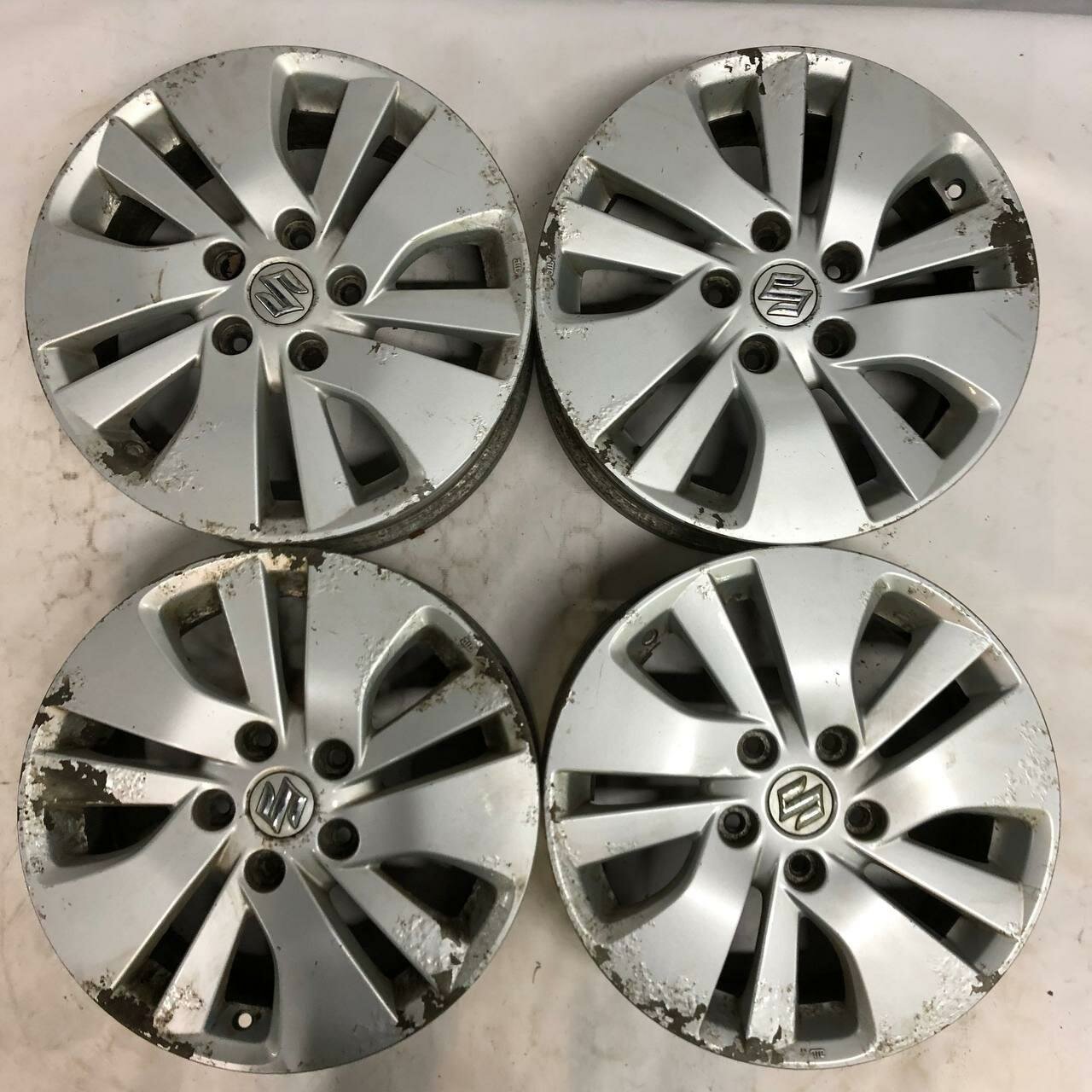Колесные диски Suzuki 16x6 PCD 5x114.3 D60.1 ET50 (оригинал)