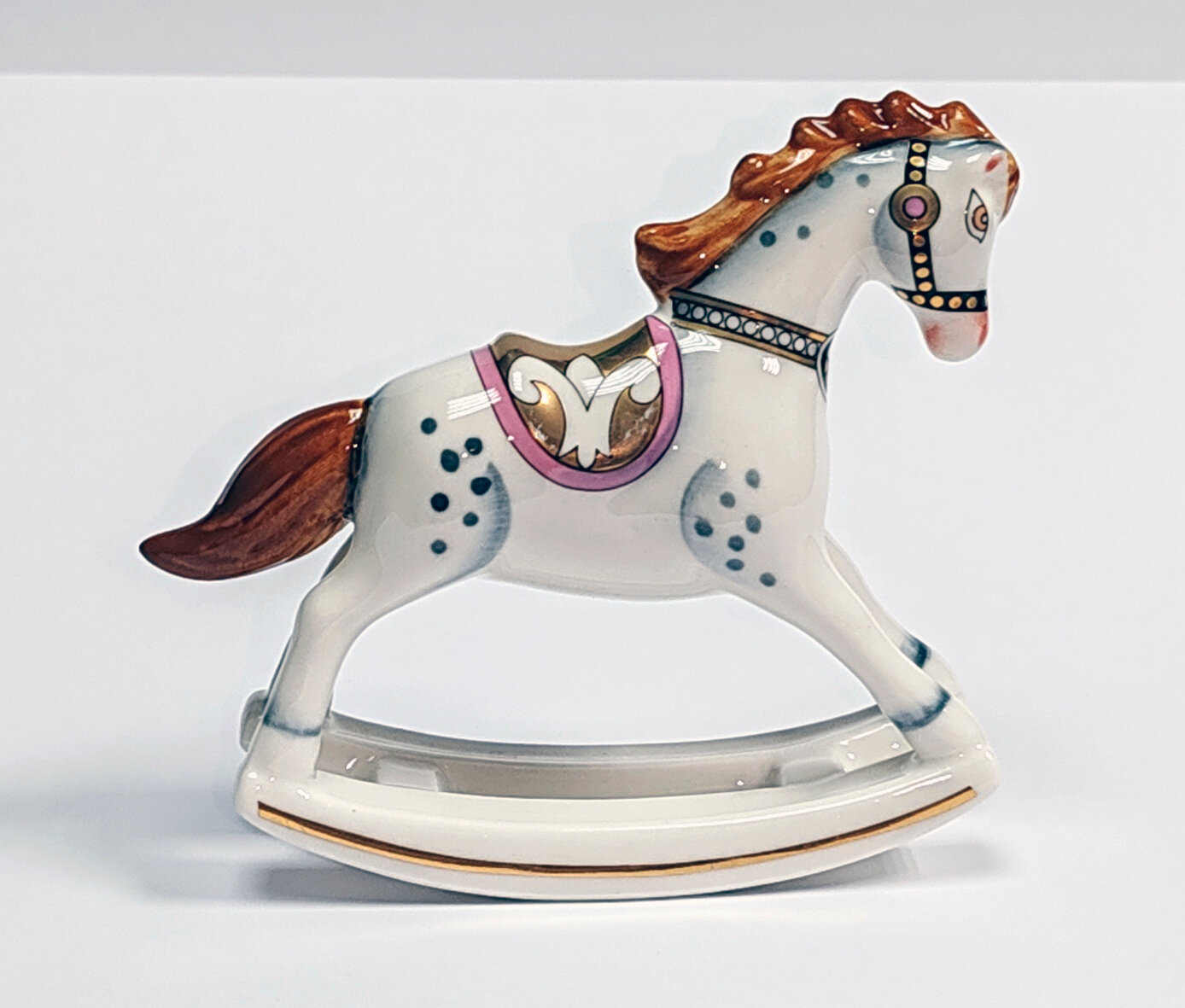Статуэтка фарфоровая, лошадка-качалка. Сделано в России.