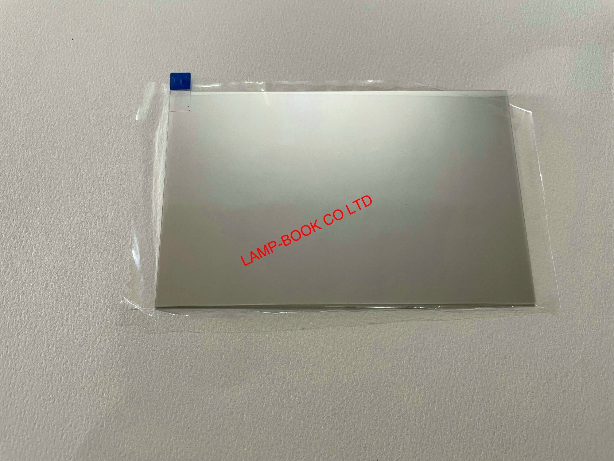 Поляризационное стекло для проектора YINGYAN td98w 135*85 мм
