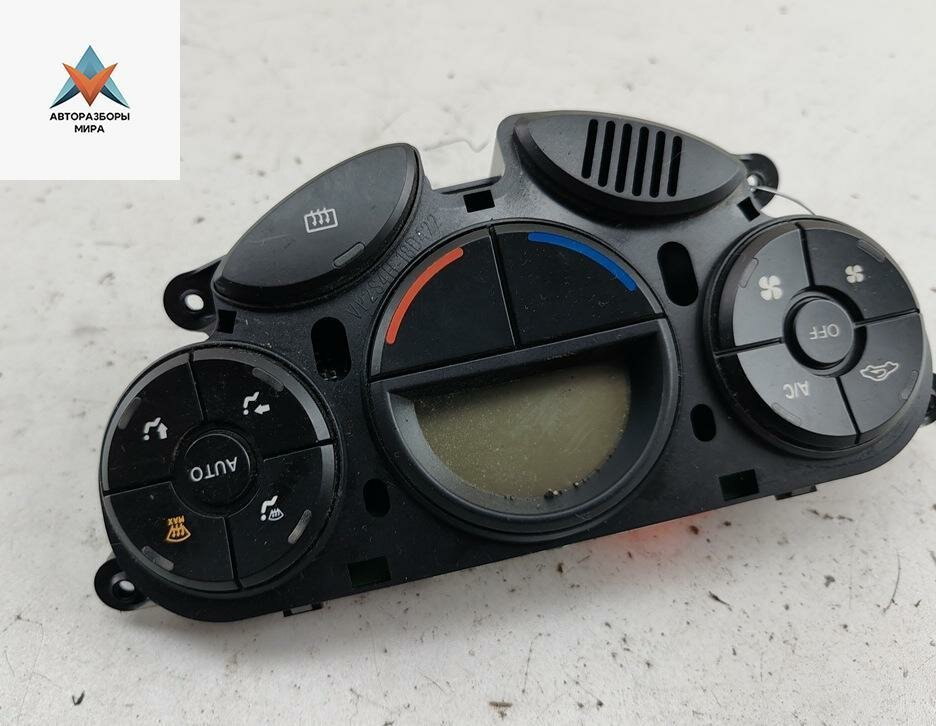 Блок управления печки / климат-контроля Ford Focus рест. 2004 2S4H18C612AJ