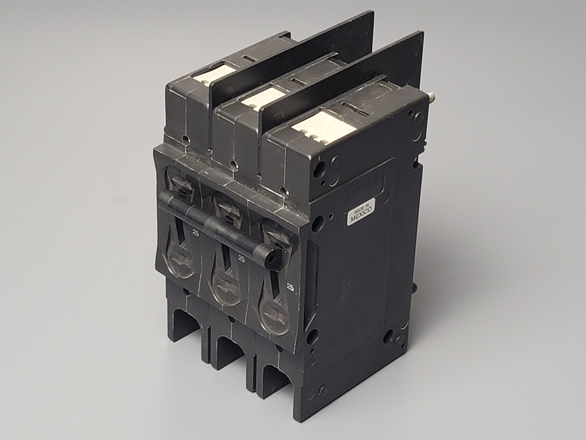 Автомат питания 25А, 460В Carrier (66U1-7842-12), для рефрижераторного контейнера, б/у