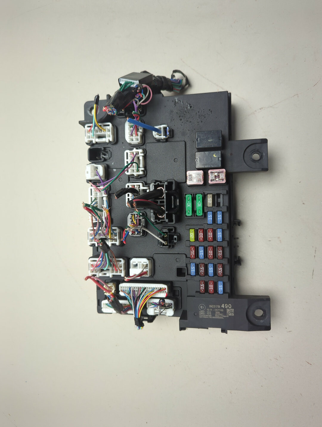 Блок предохранителей Mitsubishi Eclipse Cross 2017- Б/У