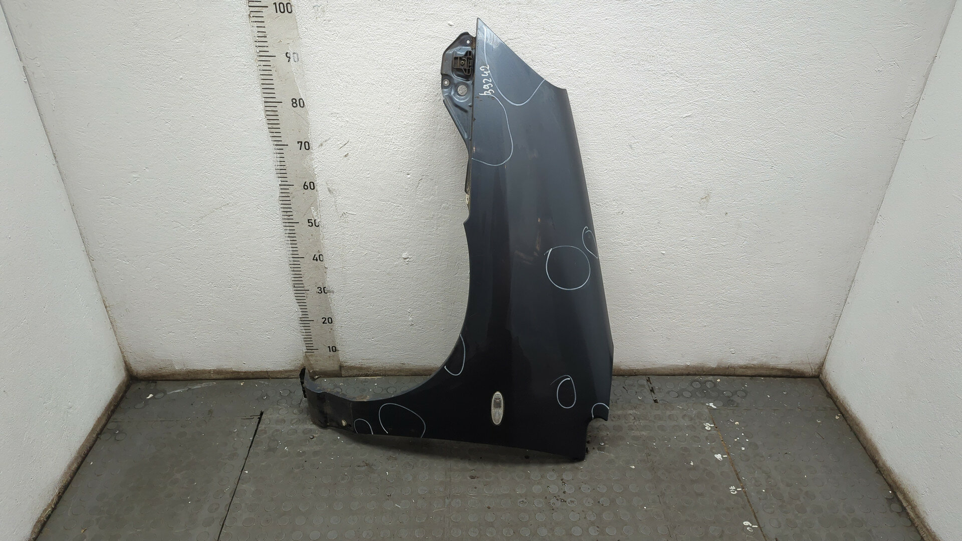 Крыло левое переднее Suzuki Liana Б/У