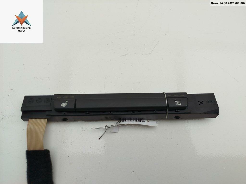 Кнопка обогрева сидений BMW 1 E81/E82/E87/E88 рест. 2007 6962604