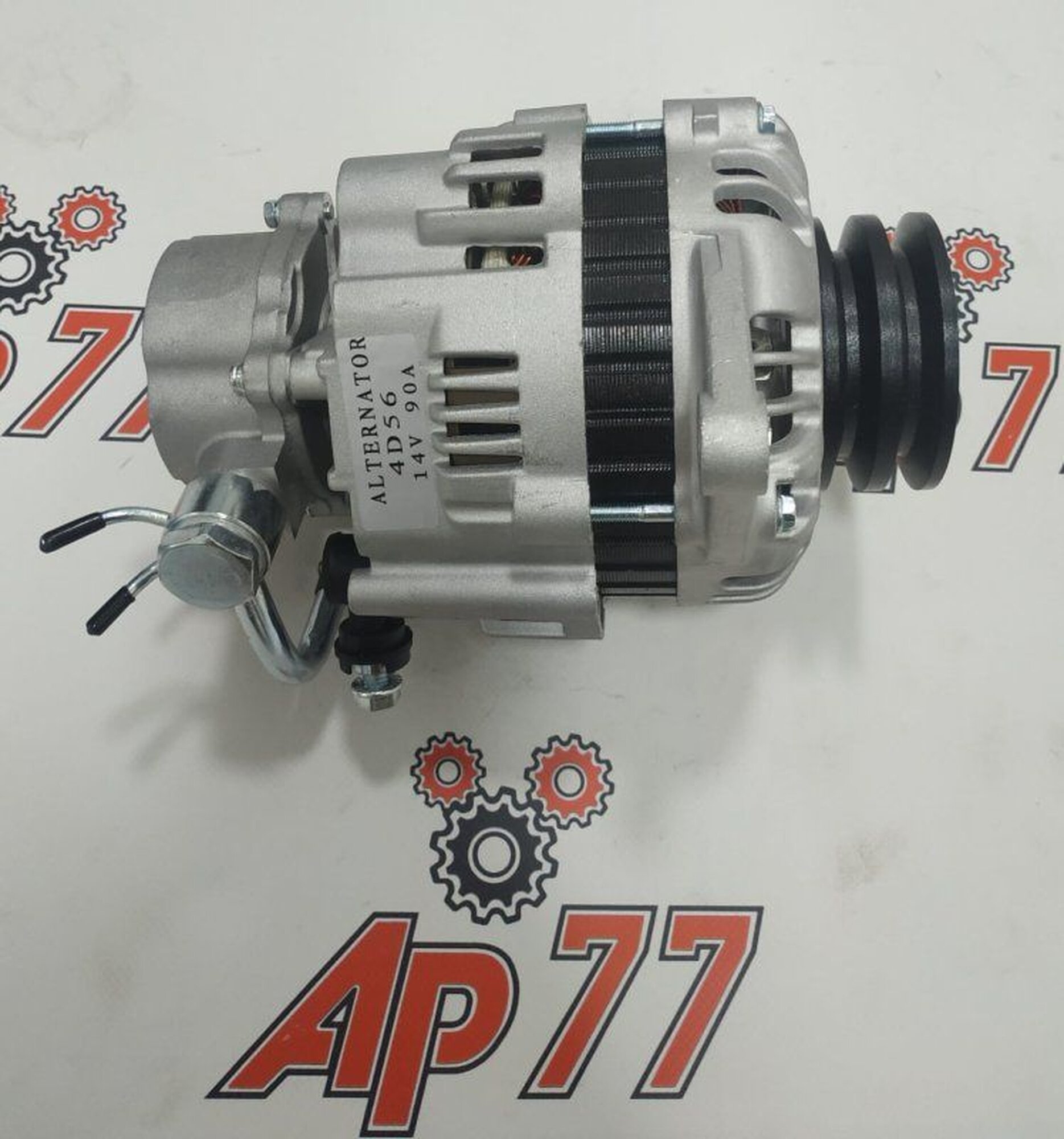 Генератор Mitsubishi 4D56 D4BH 14V 90A 2руч вак сзади MD304129