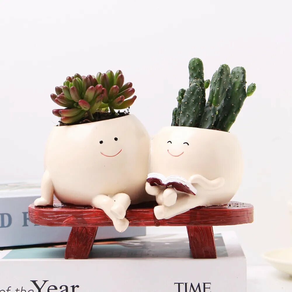 Кашпо для суккулентов в виде фигурок на скамейке, смола, бежевый, 180x110 мм