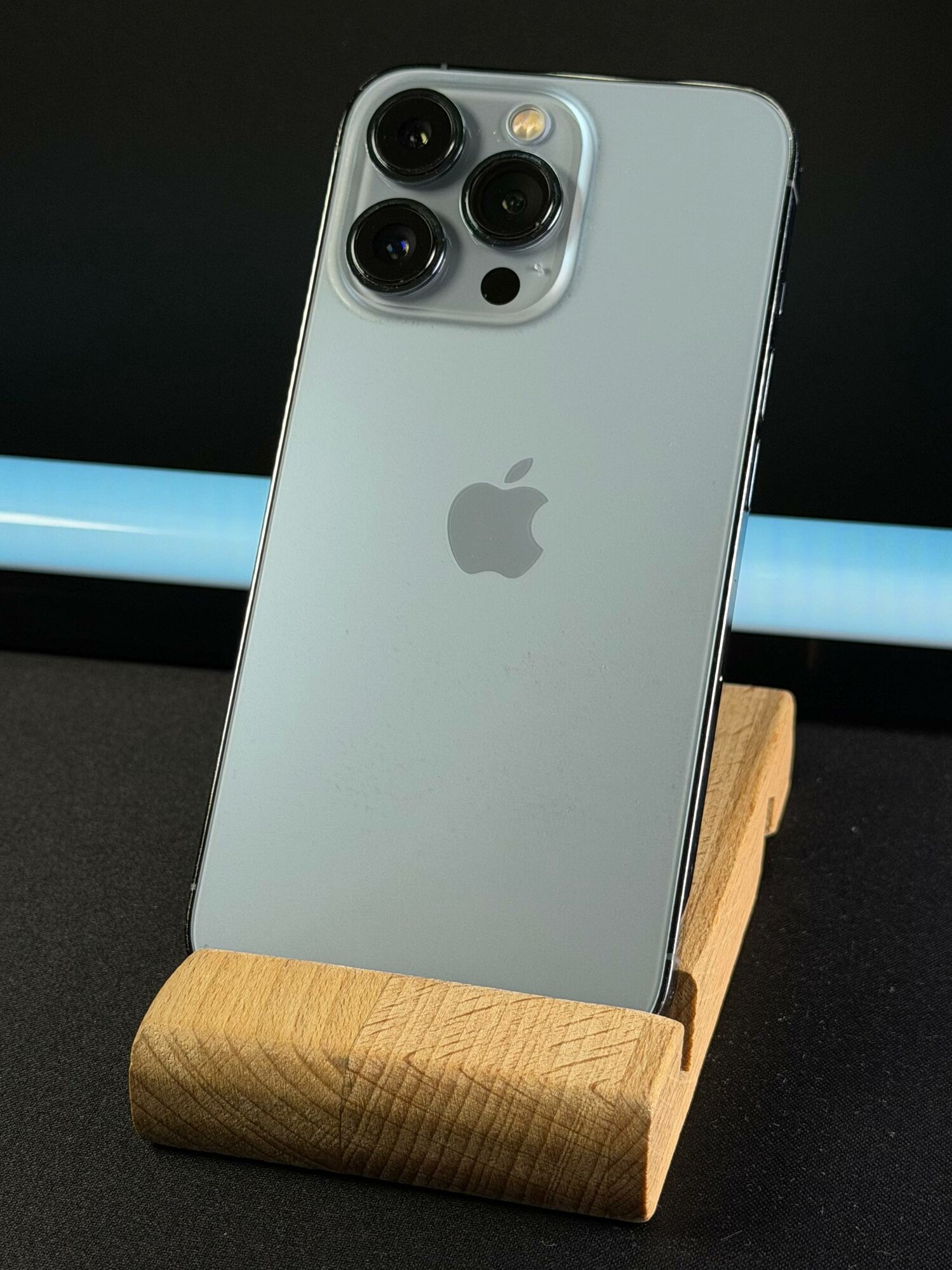 Смартфон Apple iPhone 13 Pro, 256gb, Sierra Blue, RU, nano SIM + eSIM