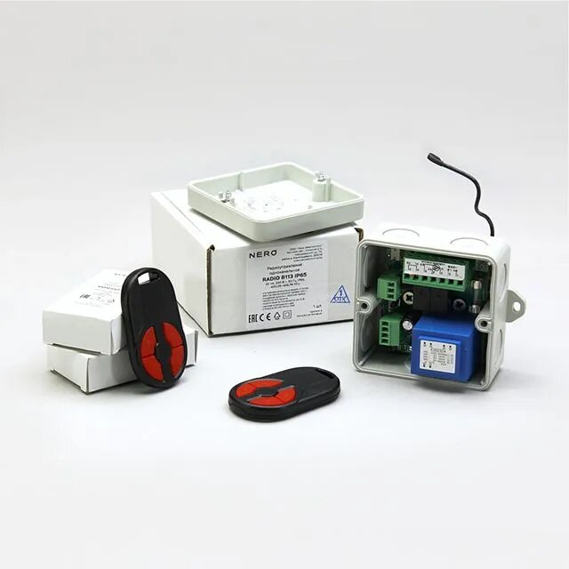 Комплект Radio 8113 IP65 + 2 пульта Radio 8101-2M, для автоматизации роллет, ворот, шлагбаумов, NERO