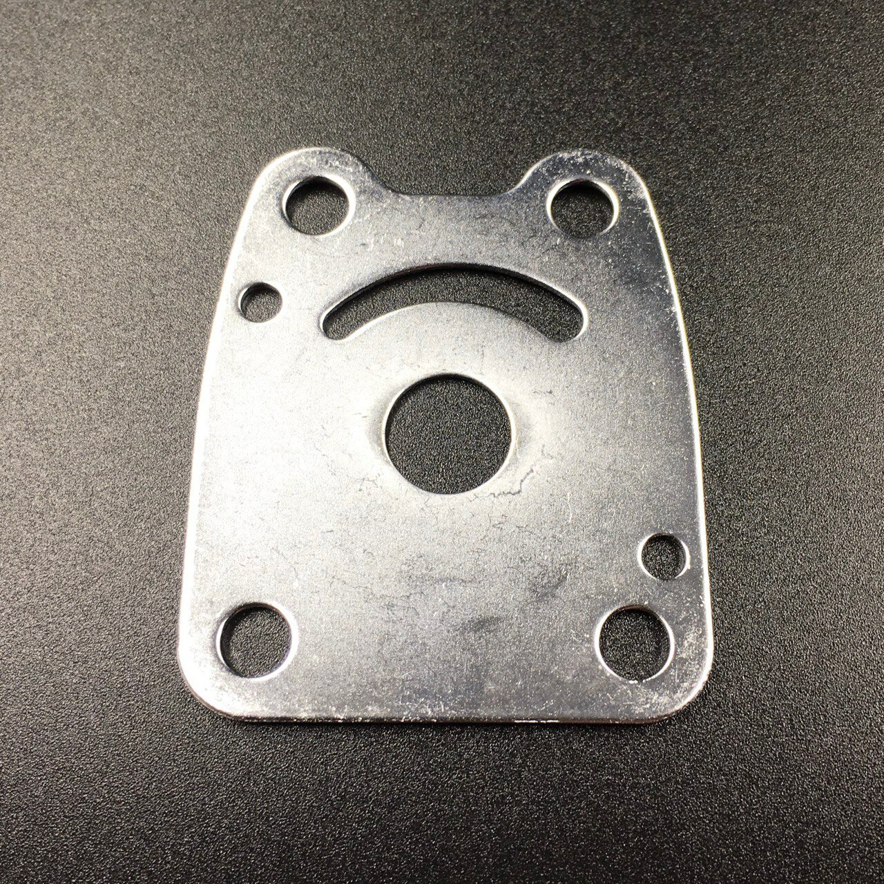 Пластина помпы охлаждения Yamaha 4-5, F4 (PREMARINE), OEM: 6E0-44323-00;6E04432300