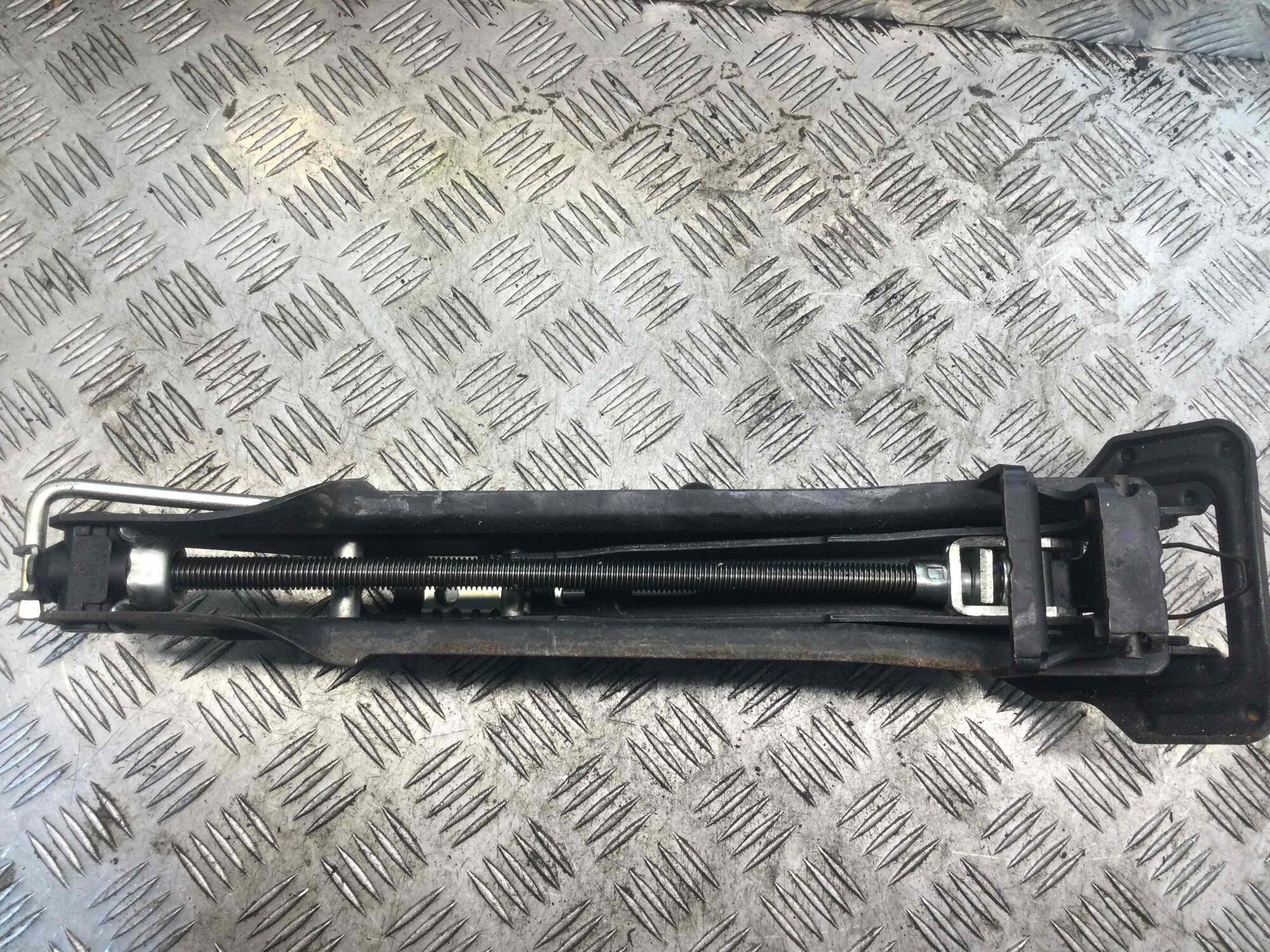 Б/У Домкрат Volkswagen Touareg 1 поколение 2002-2007 2005 г.