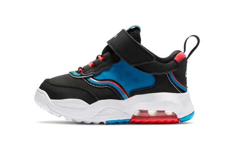 Кроссовки Air Jordan Max Aura 4