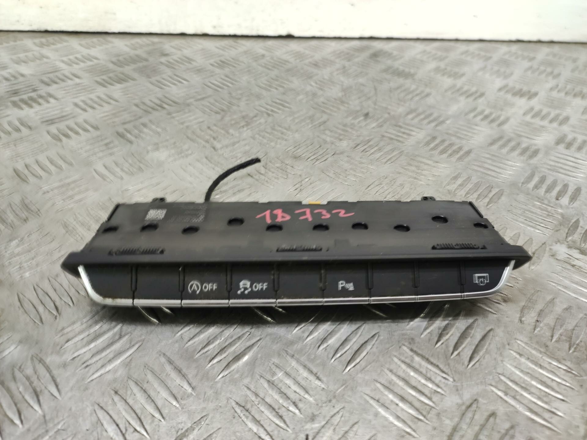 Блок кнопок Audi A4 B9 2017 8W0925301