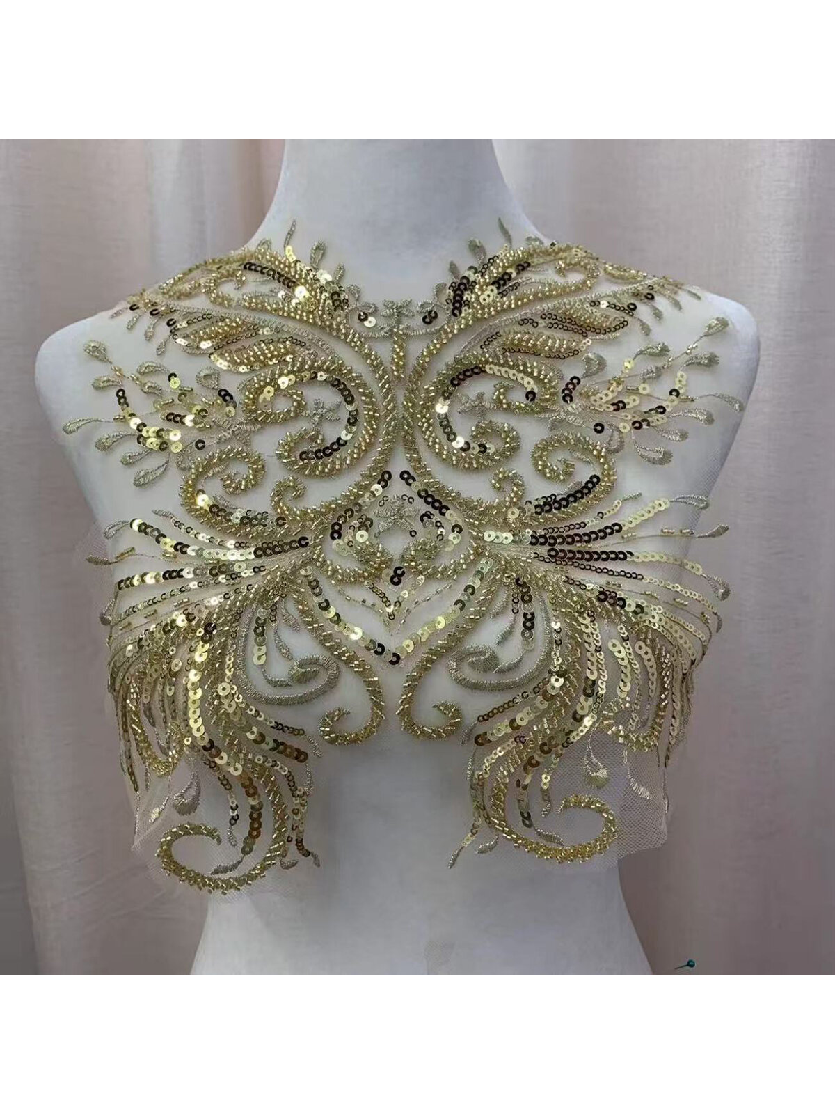 Вышивка нашивками, аксессуары для одежды