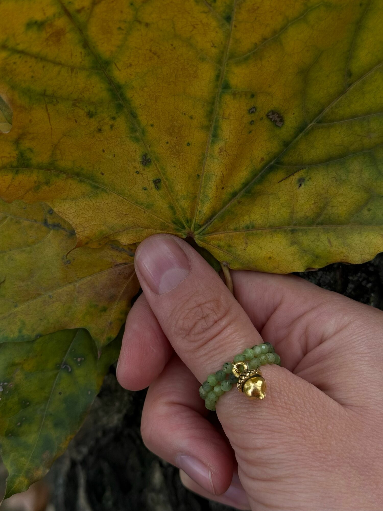 Кольцо, нефрит