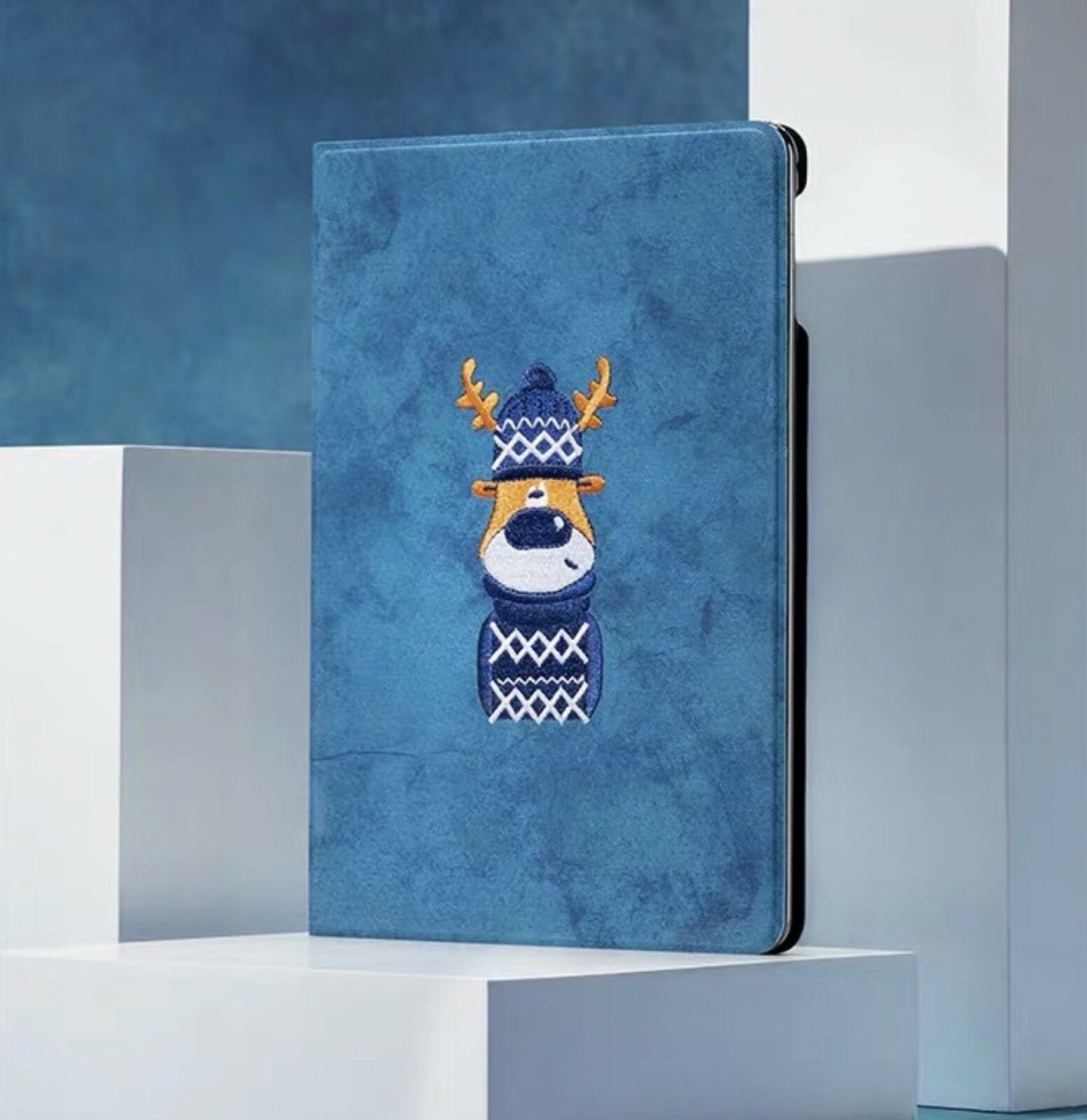 Чехол-подставка MyPads для iPad Air 2 (A1566/A1567) с рисунком животное в шапке