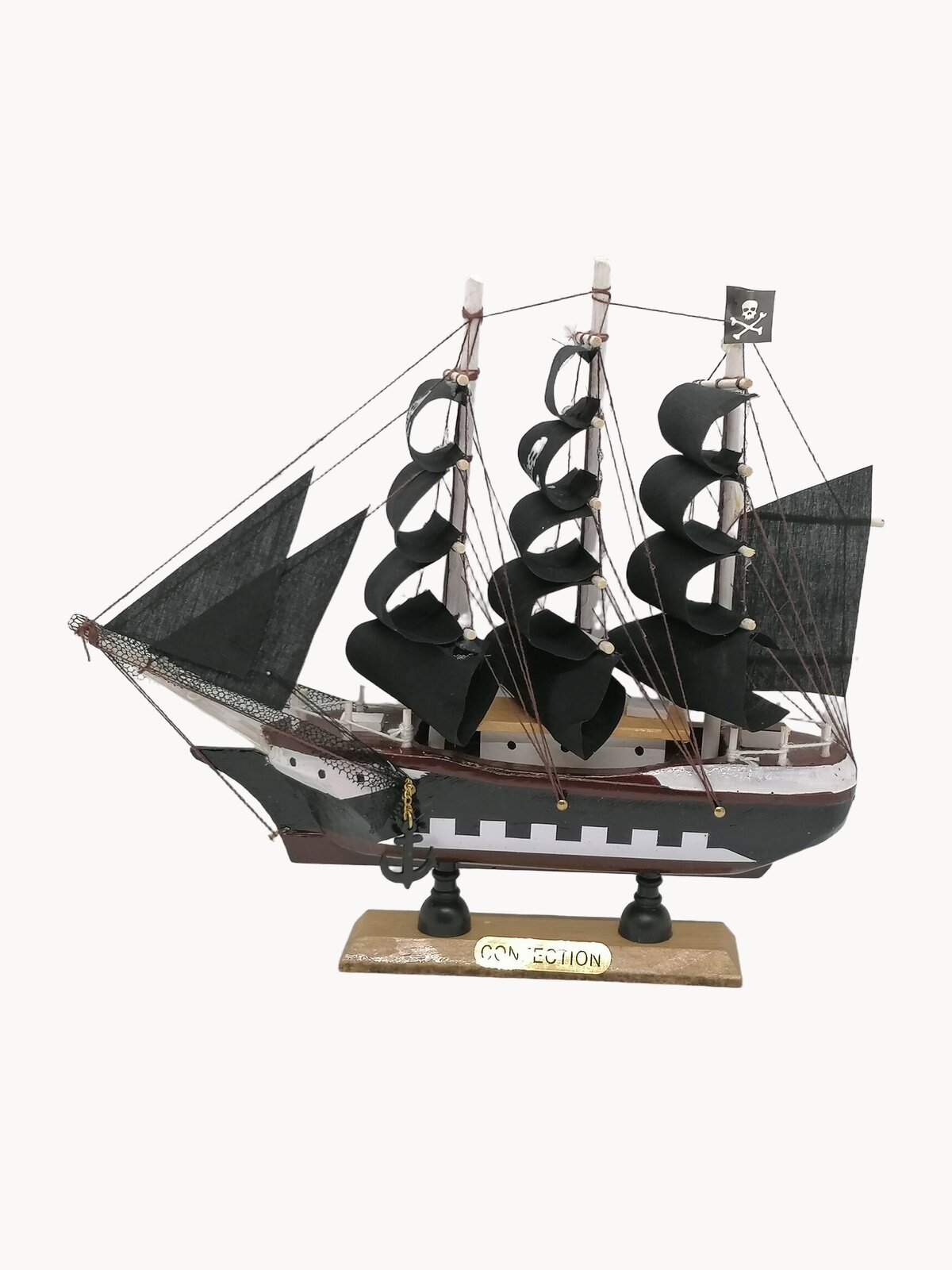 Корабль-парусник пиратский 24 см