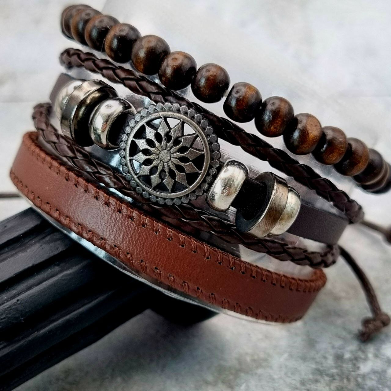 Славянский оберег, набор браслетов, дерево, металл